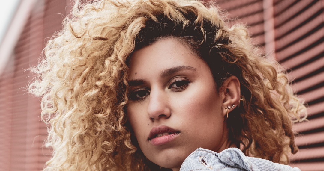 RAYE - Singer/Songwriter, Tour Dates 2022, Tickets, Concerts, Events ...